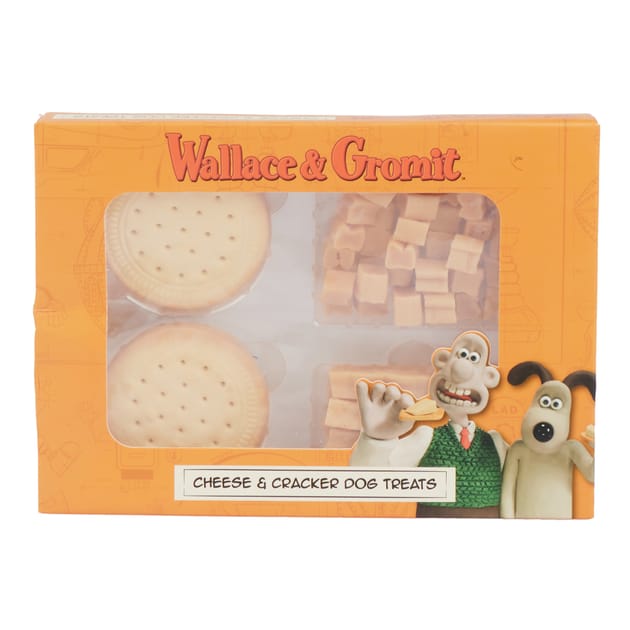 Wallace & Gromit Cheese & Cracker Dog Treats 135g | Home Bargains