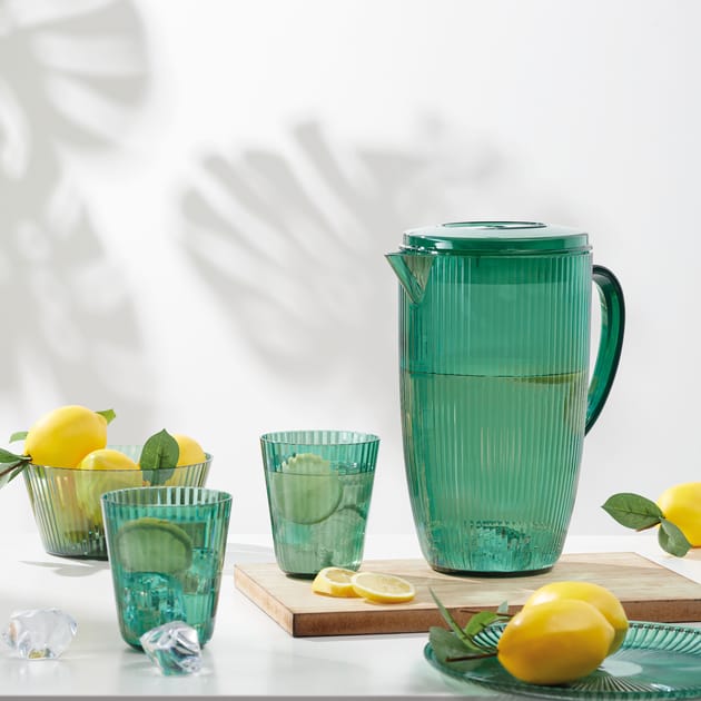 The Outdoor Living Collection Plastic Picnicware - Green | Home Bargains