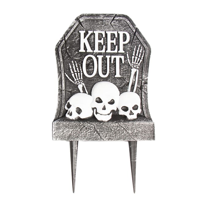Haunted House Tombstone Stakes | Home Bargains