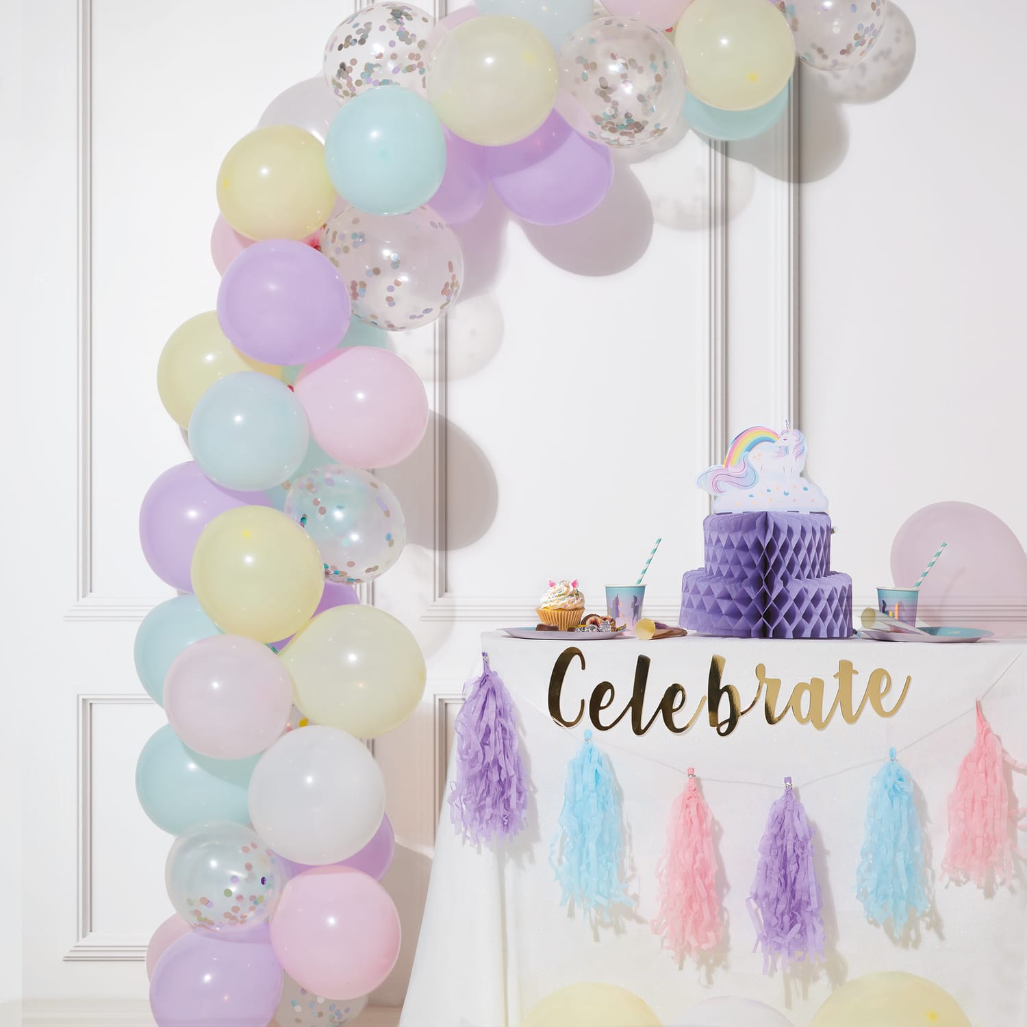 Let's Party Pastel Balloon Arch Kit | Home Bargains