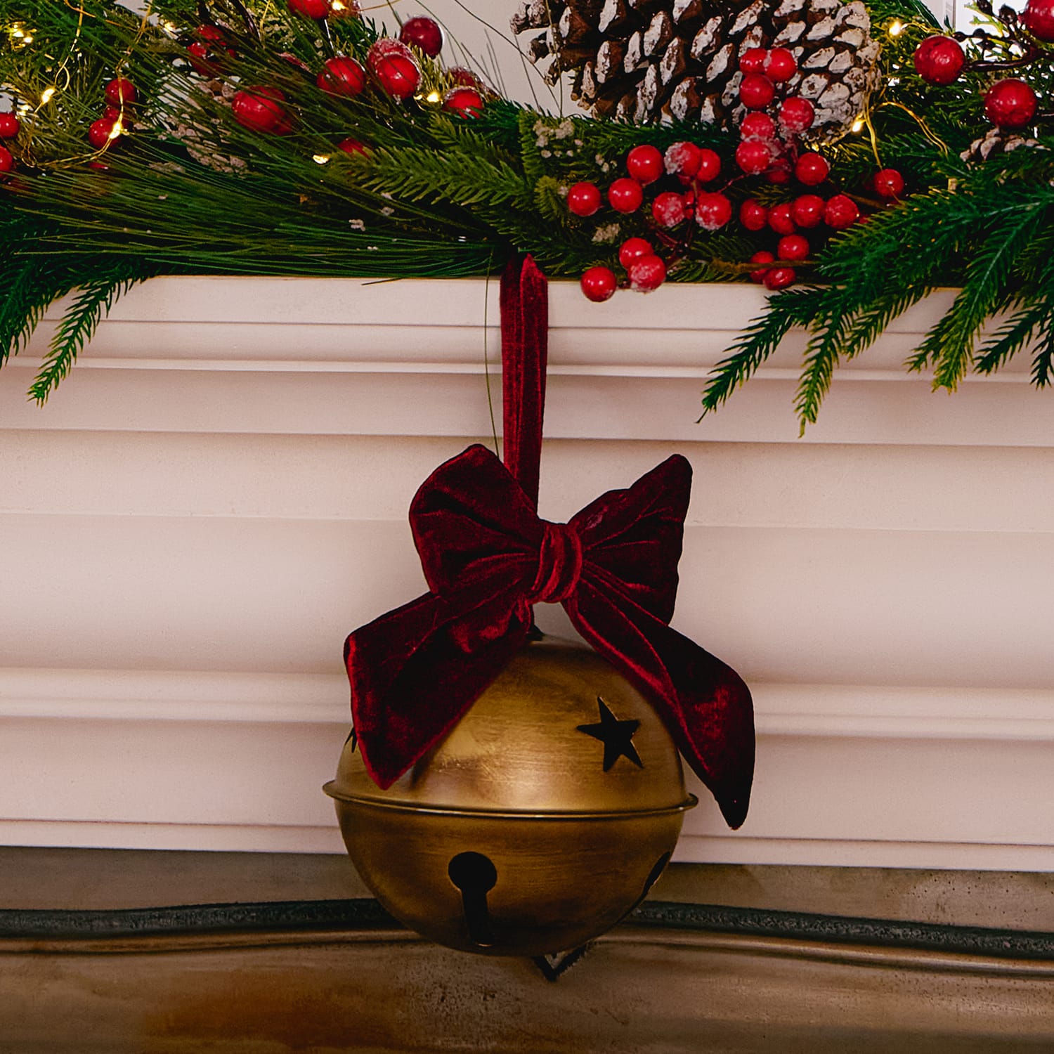 Winter Charm Gold Bell With Velvet Top Bow | Home Bargains