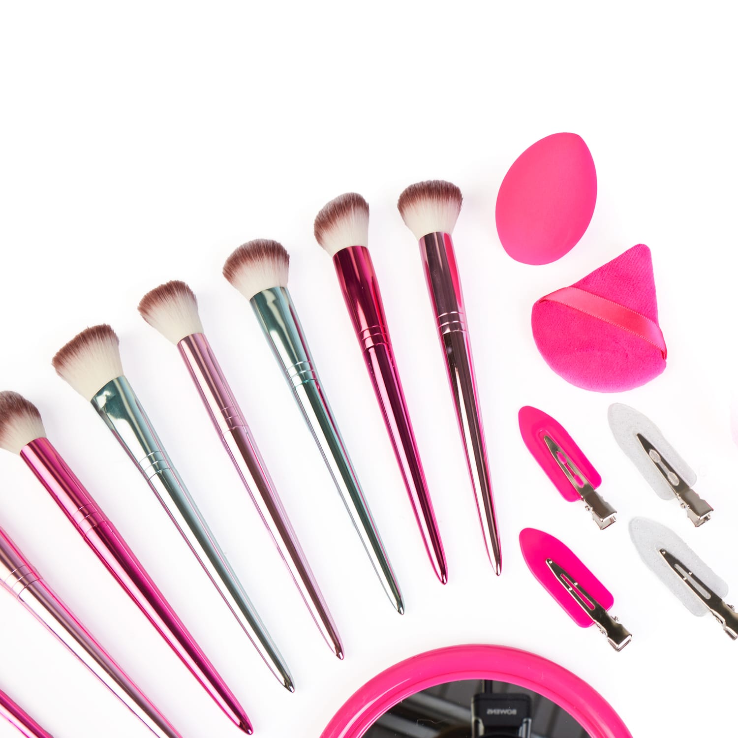 Ultimate Collection 28 Piece Beauty Set | Home Bargains
