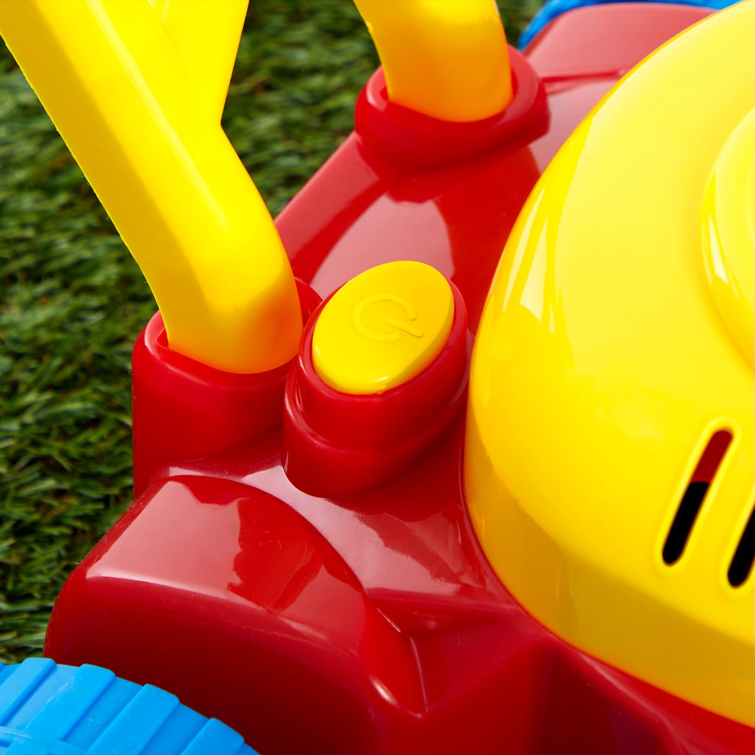 Little Tikes Cozy Coupe Bubble Mower | Home Bargains